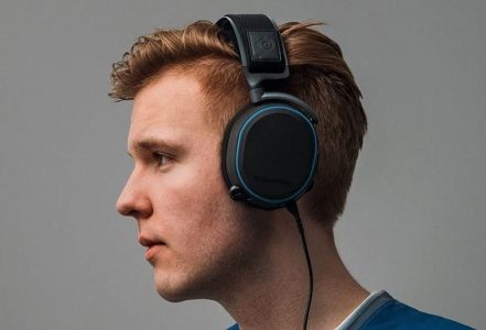 SteelSeries Arctis Pro + GameDAC Review: A Complete Guide
